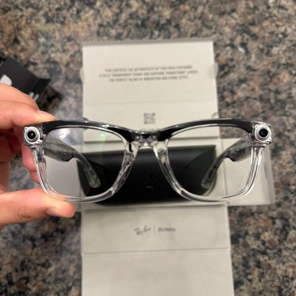 Ray-Ban Meta Wayfarer Gen 2 Limited Edition Transpare… - Gem
